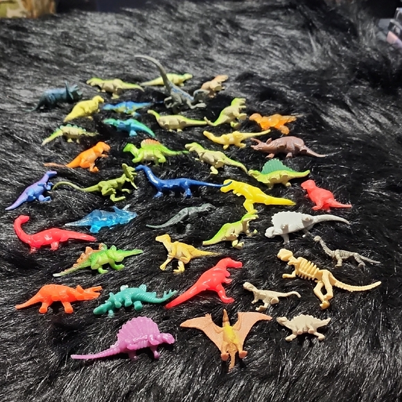 VINTAGE Dinosaurs | Toys | Colorful Mini Dinosaur Toy Set Vintage Set ...